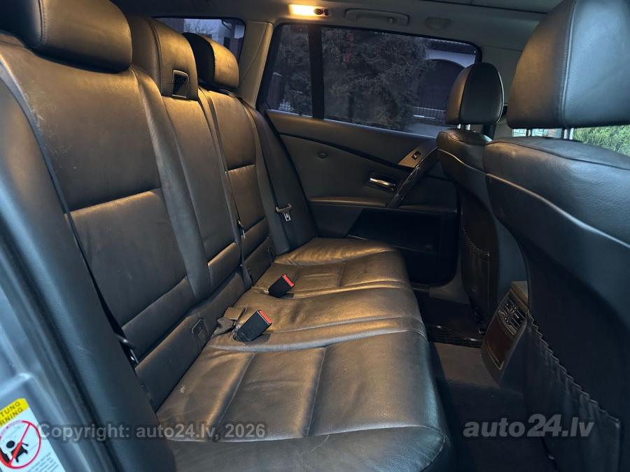 Pelēks BMW 5 Series 2004 Tartu, ar dzinēja tilpumu 2.50 L un nobraukumu 390 tūkst. km par 2999 €, foto 12 vietnē AUTOMOTO.COM.LV