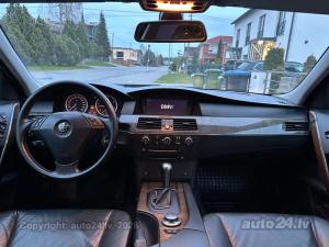 Pelēks BMW 5 Series 2004 Tartu, ar dzinēja tilpumu 2.50 L un nobraukumu 390 tūkst. km par 2999 €, foto 13 vietnē AUTOMOTO.COM.LV
