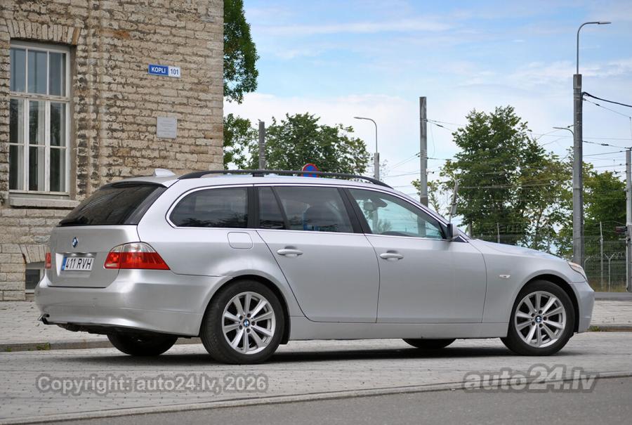 Pelēks BMW 5 Series 2004 Tallina, ar dzinēja tilpumu 2.50 L un nobraukumu 302 tūkst. km par 3600 €, foto 3 vietnē AUTOMOTO.COM.LV