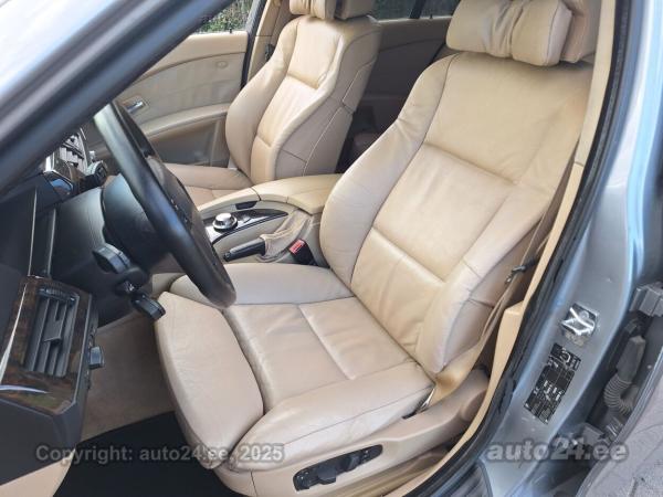 Pelēks BMW 5 Series 2005 Tallina, ar dzinēja tilpumu 2.50 L un nobraukumu 300 tūkst. km par 4989 €, foto 11 vietnē AUTOMOTO.COM.LV