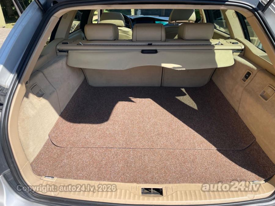 Pelēks BMW 5 Series 2005 Tallina, ar dzinēja tilpumu 3.00 L un nobraukumu 464 tūkst. km par 4000 €, foto 7 vietnē AUTOMOTO.COM.LV