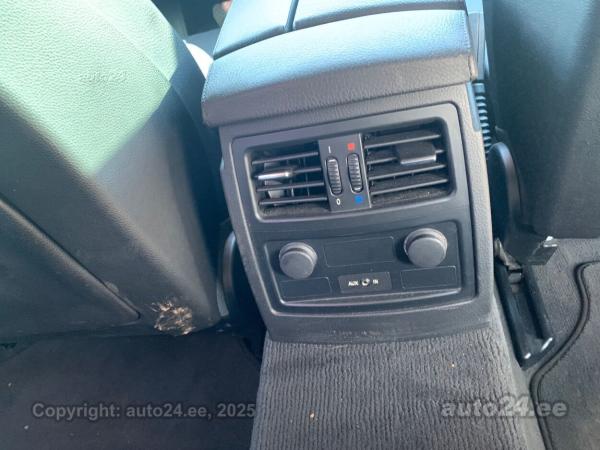 Pelēks BMW 5 Series 2007 Tallina, ar dzinēja tilpumu 3.00 L un nobraukumu 185 tūkst. km par 6000 €, foto 11 vietnē AUTOMOTO.COM.LV
