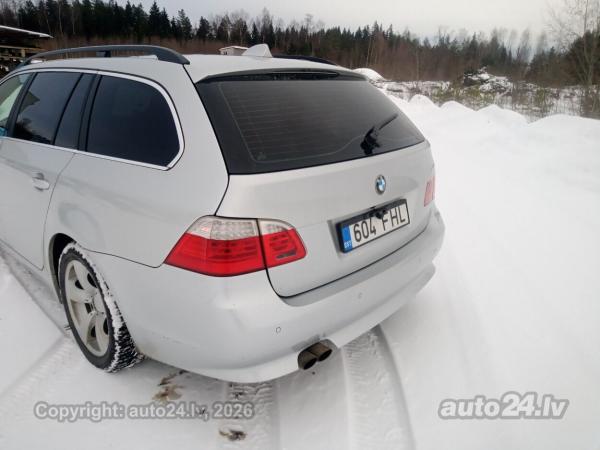 Pelēks BMW 5 Series 2007 Rapla, ar dzinēja tilpumu 3.00 L un nobraukumu 302 tūkst. km par 5000 €, foto 4 vietnē AUTOMOTO.COM.LV