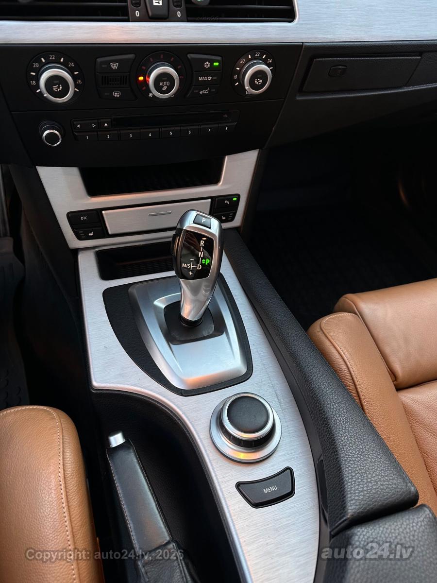 Pelēks BMW 5 Series 2007 Tallina, ar dzinēja tilpumu 3.00 L un nobraukumu 360 tūkst. km par 4750 €, foto 27 vietnē AUTOMOTO.COM.LV
