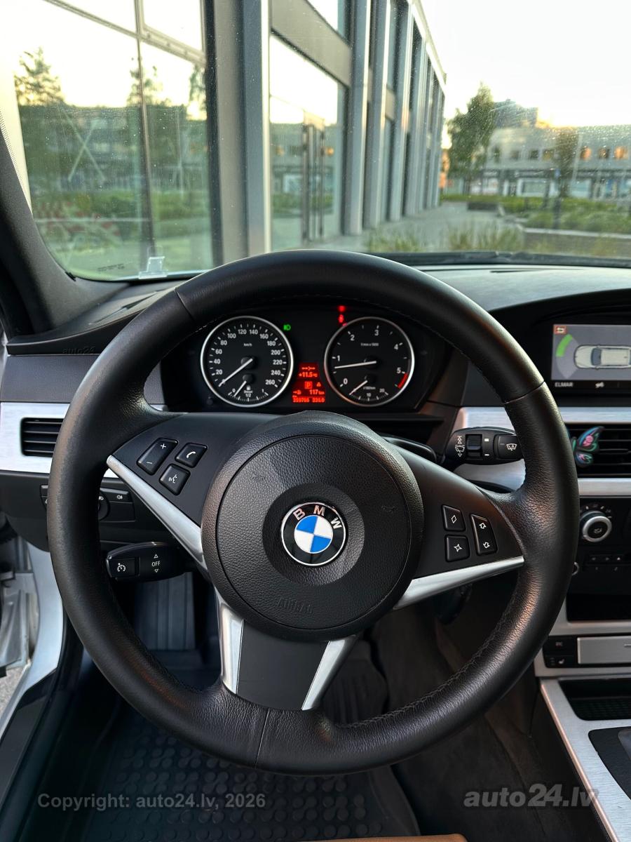 Pelēks BMW 5 Series 2007 Tallina, ar dzinēja tilpumu 3.00 L un nobraukumu 360 tūkst. km par 4750 €, foto 28 vietnē AUTOMOTO.COM.LV