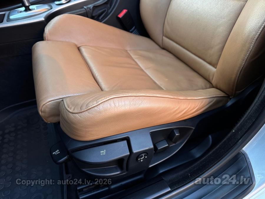 Pelēks BMW 5 Series 2007 Tallina, ar dzinēja tilpumu 3.00 L un nobraukumu 360 tūkst. km par 4750 €, foto 30 vietnē AUTOMOTO.COM.LV