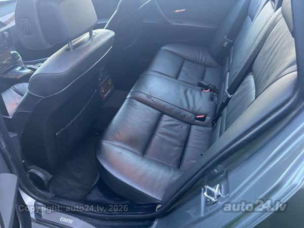 Pelēks BMW 5 Series 2007 Tallina, ar dzinēja tilpumu 3.00 L un nobraukumu 256 tūkst. km par 8200 €, foto 10 vietnē AUTOMOTO.COM.LV