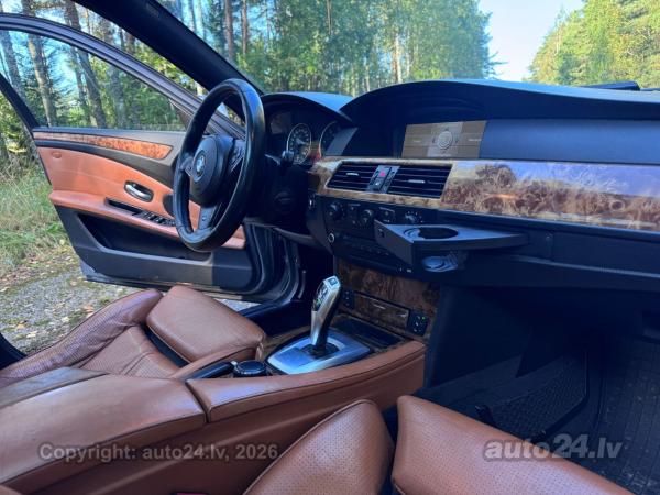 Pelēks BMW 5 Series 2007 Tallina, ar dzinēja tilpumu 3.00 L un nobraukumu 390 tūkst. km par 4499 €, foto 8 vietnē AUTOMOTO.COM.LV