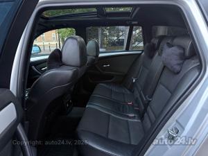 Grey BMW 5 Series 2007 in Tartu, with an engine capacity of 3.00 L and mileage of 300 thousand km for 5800 €, photo 13 on AUTOMOTO.COM.LV