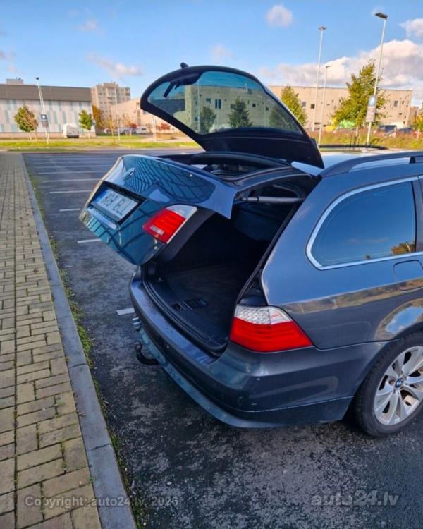Pelēks BMW 5 Series 2008 Tallina, ar dzinēja tilpumu 3.00 L un nobraukumu 291 tūkst. km par 5850 €, foto 8 vietnē AUTOMOTO.COM.LV