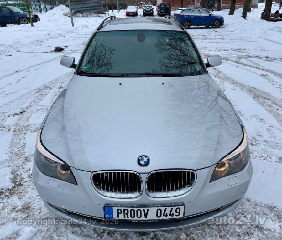Pelēks BMW 5 Series 2008 Tallina, ar dzinēja tilpumu 3.00 L un nobraukumu 300 tūkst. km par 5999 €, foto 23 vietnē AUTOMOTO.COM.LV