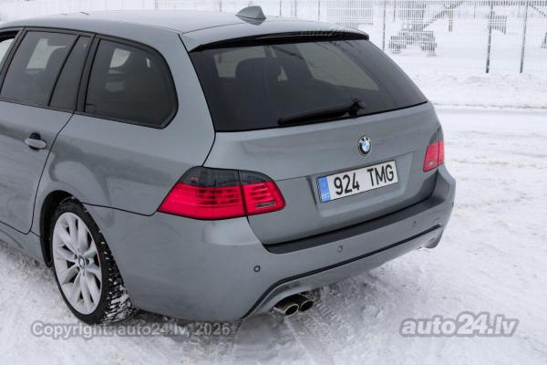Pelēks BMW 5 Series 2009 Tallina, ar dzinēja tilpumu 3.00 L un nobraukumu 349 tūkst. km par 6999 €, foto 10 vietnē AUTOMOTO.COM.LV