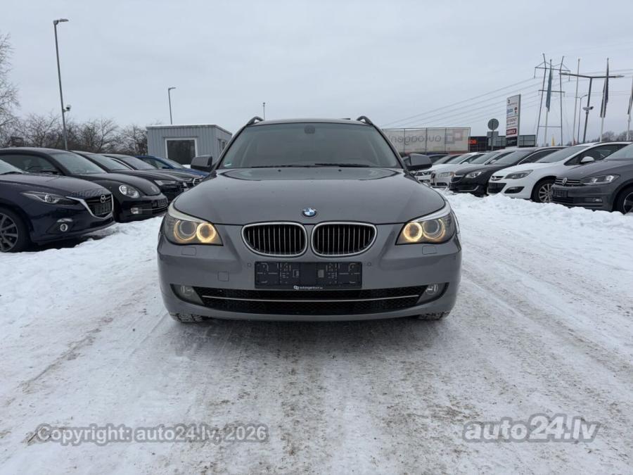 Grey BMW 5 Series 2009 in Viljandi, with an engine capacity of 3.00 L and mileage of 299 thousand km for 5890 €, photo 13 on AUTOMOTO.COM.LV