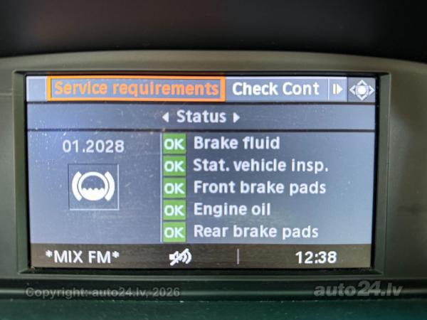 Grey BMW 5 Series 2009 in Riga, with an engine capacity of 3.00 L and mileage of 292 thousand km for 3990 €, photo 11 on AUTOMOTO.COM.LV