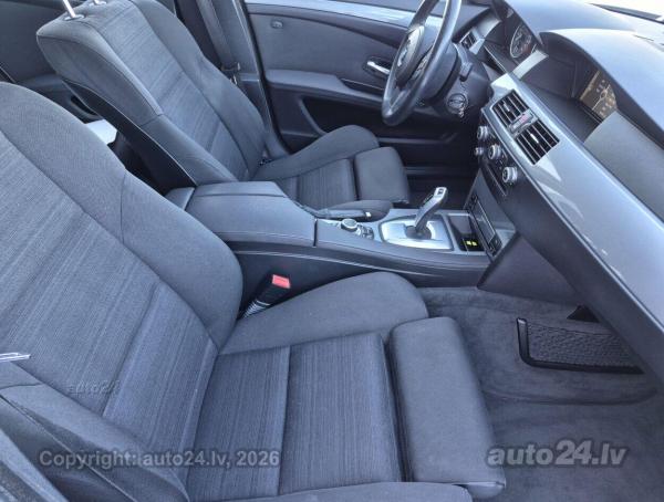 Pelēks BMW 5 Series 2010 Tallina, ar dzinēja tilpumu 2.00 L un nobraukumu 262 tūkst. km par 5900 €, foto 11 vietnē AUTOMOTO.COM.LV