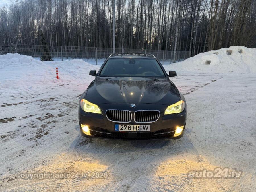 Grey BMW 5 Series 2011 in Tartu, with an engine capacity of 3.00 L and mileage of 300 thousand km for 8500 €, photo 8 on AUTOMOTO.COM.LV