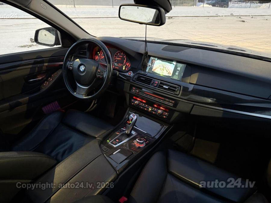 Grey BMW 5 Series 2011 in Tartu, with an engine capacity of 3.00 L and mileage of 300 thousand km for 8500 €, photo 14 on AUTOMOTO.COM.LV