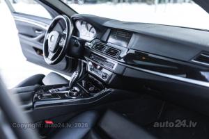 Pelēks BMW 5 Series 2011 Tallina, ar dzinēja tilpumu 3.00 L un nobraukumu 358 tūkst. km par 8990 €, foto 13 vietnē AUTOMOTO.COM.LV