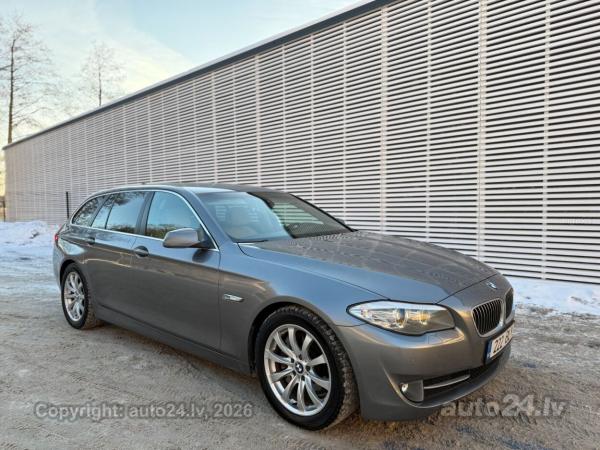Grey BMW 5 Series 2011 in Tallinn, with an engine capacity of 3.00 L and mileage of 530 thousand km for 5999 €, photo 2 on AUTOMOTO.COM.LV