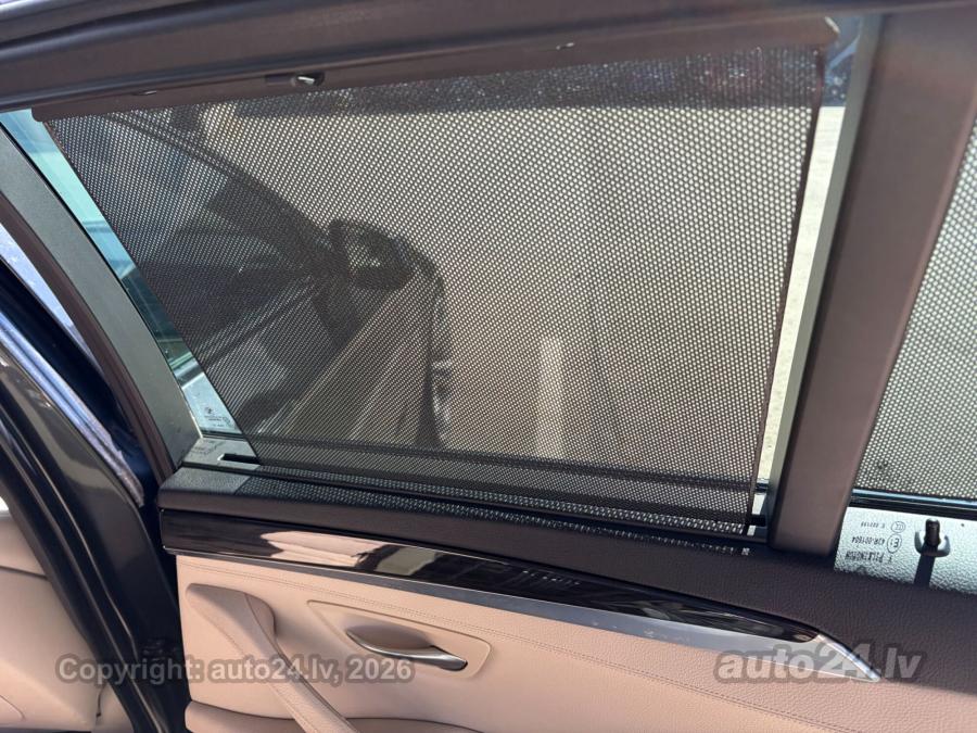 Pelēks BMW 5 Series 2011 Tallina, ar dzinēja tilpumu 3.00 L un nobraukumu 338 tūkst. km par 13500 €, foto 15 vietnē AUTOMOTO.COM.LV
