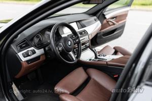 Pelēks BMW 5 Series 2011 Tallina, ar dzinēja tilpumu 3.00 L un nobraukumu 303 tūkst. km par 10999 €, foto 9 vietnē AUTOMOTO.COM.LV