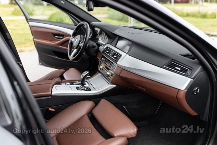 Pelēks BMW 5 Series 2011 Tallina, ar dzinēja tilpumu 3.00 L un nobraukumu 303 tūkst. km par 10999 €, foto 11 vietnē AUTOMOTO.COM.LV