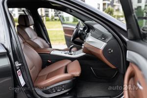 Pelēks BMW 5 Series 2011 Tallina, ar dzinēja tilpumu 3.00 L un nobraukumu 303 tūkst. km par 10999 €, foto 13 vietnē AUTOMOTO.COM.LV