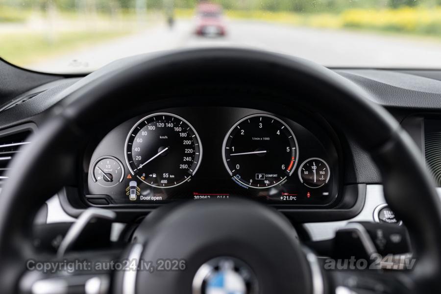 Pelēks BMW 5 Series 2011 Tallina, ar dzinēja tilpumu 3.00 L un nobraukumu 303 tūkst. km par 10999 €, foto 17 vietnē AUTOMOTO.COM.LV