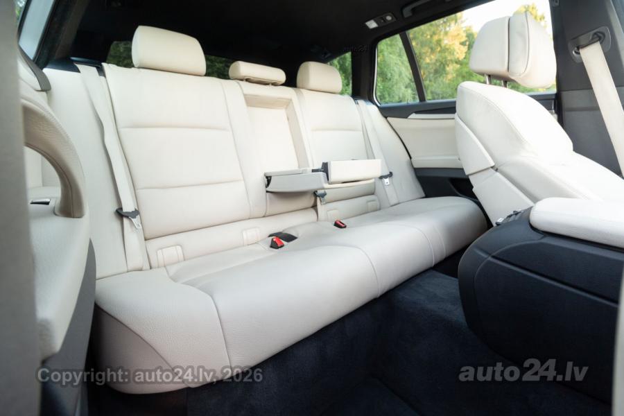 Pelēks BMW 5 Series 2011 Pērnava, ar dzinēja tilpumu 3.00 L un nobraukumu 212 tūkst. km par 12300 €, foto 14 vietnē AUTOMOTO.COM.LV