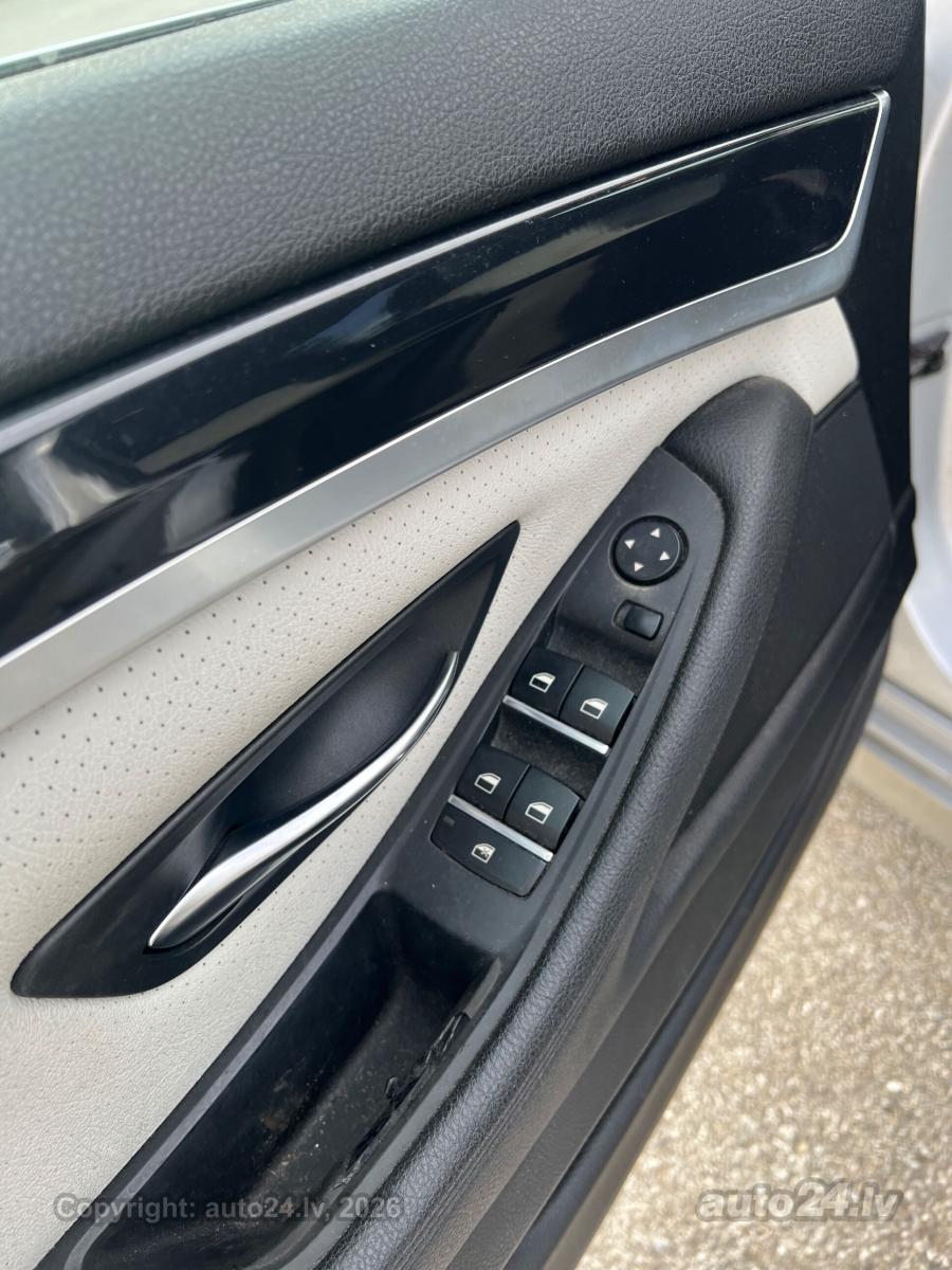 Pelēks BMW 5 Series 2011 Tallina, ar dzinēja tilpumu 3.00 L un nobraukumu 342 tūkst. km par 7900 €, foto 5 vietnē AUTOMOTO.COM.LV