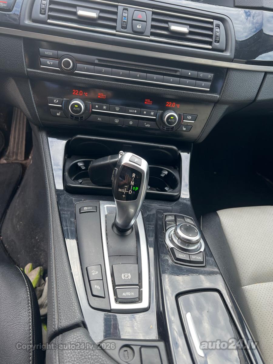 Pelēks BMW 5 Series 2011 Tallina, ar dzinēja tilpumu 3.00 L un nobraukumu 342 tūkst. km par 7900 €, foto 6 vietnē AUTOMOTO.COM.LV