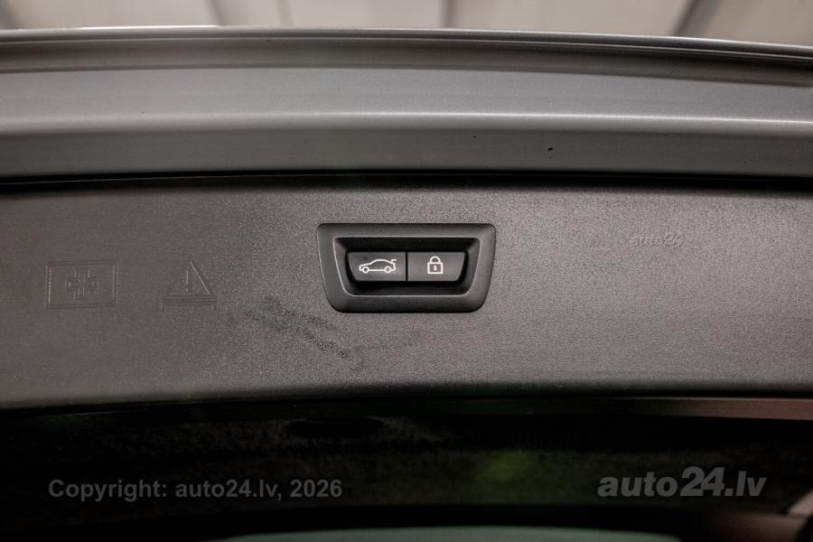 Pelēks BMW 5 Series 2011 Pērnava, ar dzinēja tilpumu 3.00 L un nobraukumu 327 tūkst. km par 10900 €, foto 23 vietnē AUTOMOTO.COM.LV