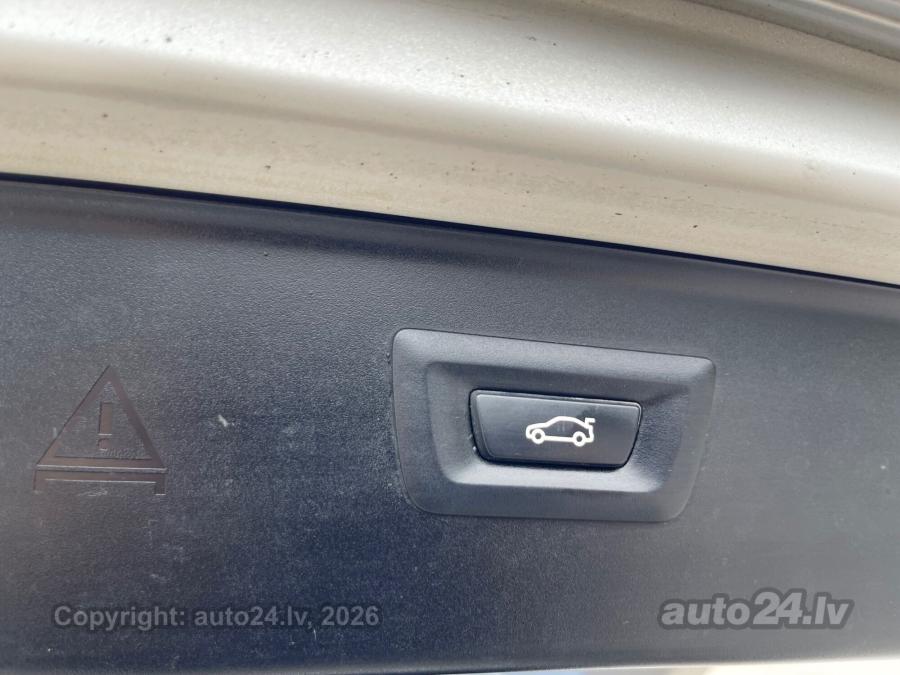 Pelēks BMW 5 Series 2011 Tartu, ar dzinēja tilpumu 3.00 L un nobraukumu 340 tūkst. km par 6999 €, foto 18 vietnē AUTOMOTO.COM.LV