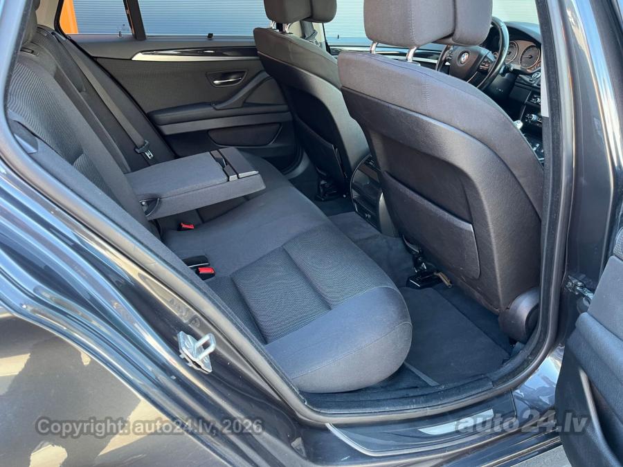 Grey BMW 5 Series 2012 in Kuressaare, with an engine capacity of 2.00 L and mileage of 278 thousand km for 7990 €, photo 12 on AUTOMOTO.COM.LV