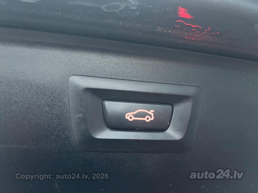 Grey BMW 5 Series 2012 in Kuressaare, with an engine capacity of 2.00 L and mileage of 278 thousand km for 7990 €, photo 14 on AUTOMOTO.COM.LV