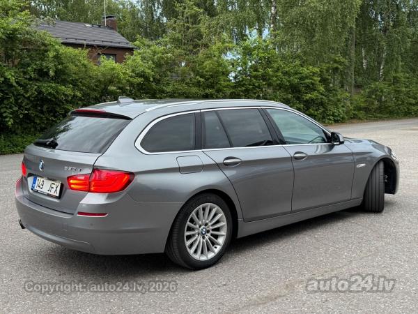 Pelēks BMW 5 Series 2012 Tallina, ar dzinēja tilpumu 3.00 L un nobraukumu 318 tūkst. km par 10490 €, foto 4 vietnē AUTOMOTO.COM.LV