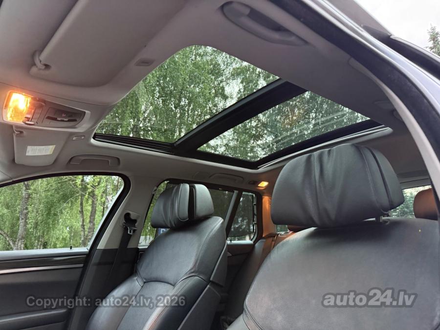 Grey BMW 5 Series 2012 in Tallinn, with an engine capacity of 3.00 L and mileage of 318 thousand km for 10490 €, photo 9 on AUTOMOTO.COM.LV
