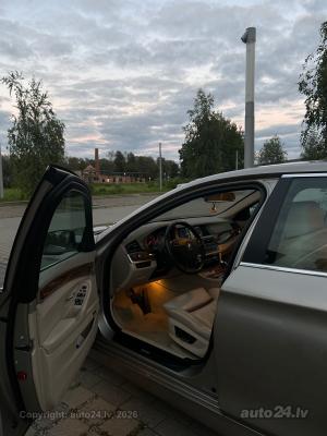 Pelēks BMW 5 Series 2012 Tallina, ar dzinēja tilpumu 3.00 L un nobraukumu 316 tūkst. km par 9500 €, foto 10 vietnē AUTOMOTO.COM.LV
