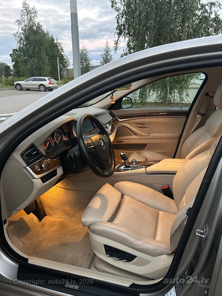 Pelēks BMW 5 Series 2012 Tallina, ar dzinēja tilpumu 3.00 L un nobraukumu 316 tūkst. km par 9500 €, foto 12 vietnē AUTOMOTO.COM.LV