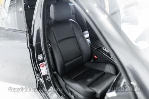 Pelēks BMW 5 Series 2012 Tallina, ar dzinēja tilpumu 3.00 L un nobraukumu 261 tūkst. km par 11990 €, foto 17 vietnē AUTOMOTO.COM.LV