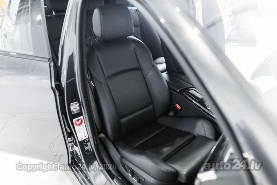 Pelēks BMW 5 Series 2012 Tallina, ar dzinēja tilpumu 3.00 L un nobraukumu 261 tūkst. km par 11990 €, foto 17 vietnē AUTOMOTO.COM.LV