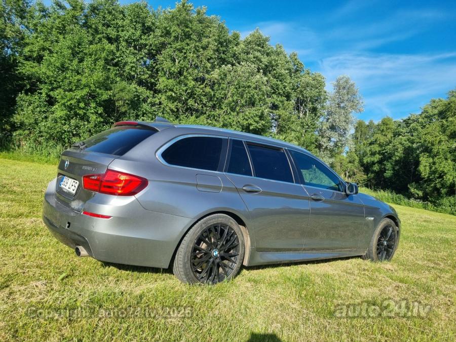 Grey BMW 5 Series 2012 in Tallinn, with an engine capacity of 3.00 L and mileage of 0 thousand km for 10999 €, photo 4 on AUTOMOTO.COM.LV