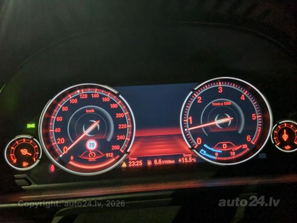 Grey BMW 5 Series 2012 in Tallinn, with an engine capacity of 3.00 L and mileage of 0 thousand km for 10999 €, photo 8 on AUTOMOTO.COM.LV