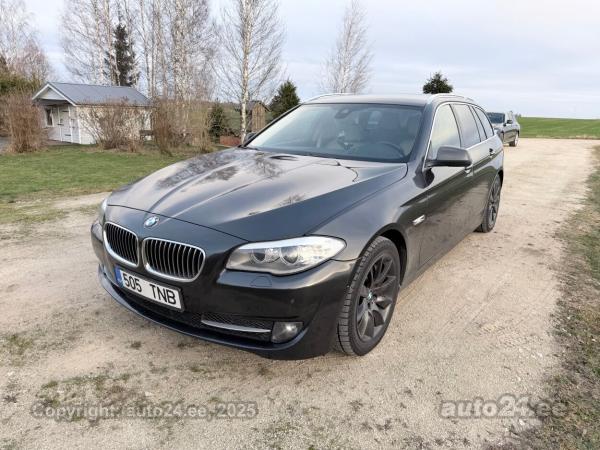 Pelēks BMW 5 Series 2013 Tallina, ar dzinēja tilpumu 3.00 L un nobraukumu 445 tūkst. km par 9400 €, foto 1 vietnē AUTOMOTO.COM.LV