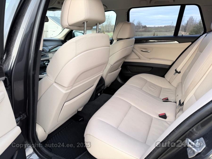 Pelēks BMW 5 Series 2013 Tallina, ar dzinēja tilpumu 3.00 L un nobraukumu 445 tūkst. km par 9400 €, foto 5 vietnē AUTOMOTO.COM.LV