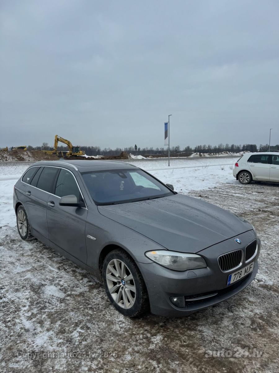 Pelēks BMW 5 Series 2013 Tallina, ar dzinēja tilpumu 2.00 L un nobraukumu 292 tūkst. km par 999 €, foto 4 vietnē AUTOMOTO.COM.LV