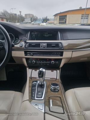 Pelēks BMW 5 Series 2013 Paide, ar dzinēja tilpumu 2.00 L un nobraukumu 295 tūkst. km par 8350 €, foto 10 vietnē AUTOMOTO.COM.LV