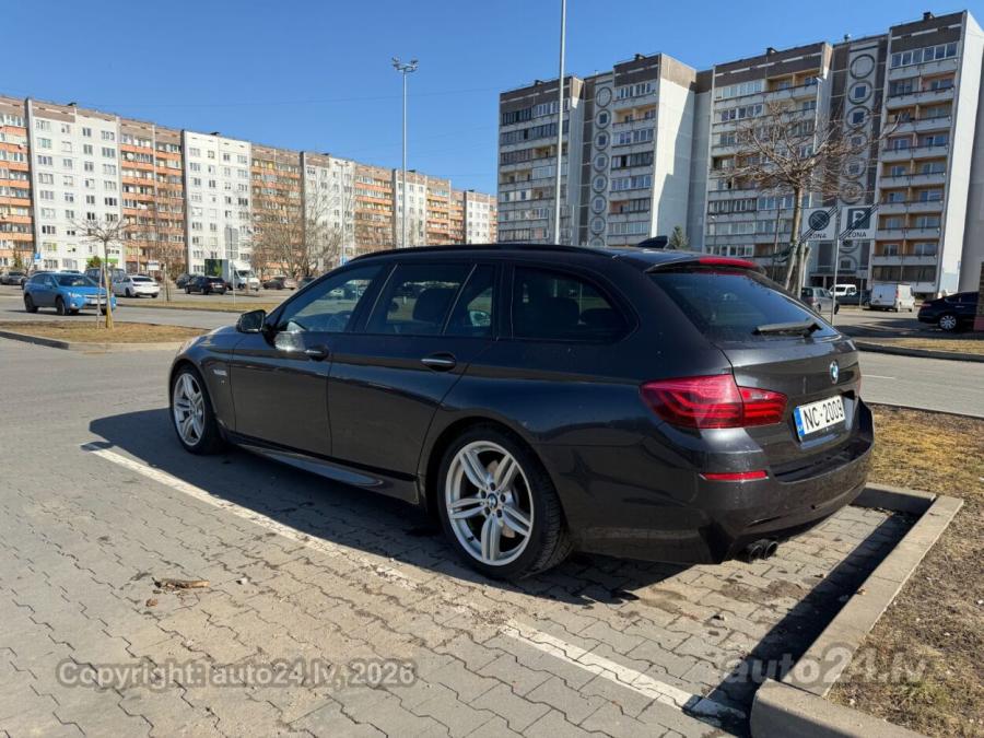 Grey BMW 5 Series 2013 in Riga, with an engine capacity of 3.00 L and mileage of 284 thousand km for 12300 €, photo 4 on AUTOMOTO.COM.LV