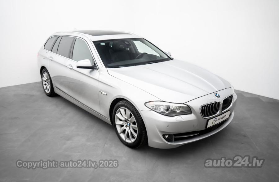 Pelēks BMW 5 Series 2013 Tallina, ar dzinēja tilpumu 2.00 L un nobraukumu 244 tūkst. km par 10999 €, foto 4 vietnē AUTOMOTO.COM.LV