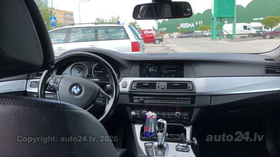 Pelēks BMW 5 Series 2013 Tallina, ar dzinēja tilpumu 2.00 L un nobraukumu 283 tūkst. km par 12000 €, foto 12 vietnē AUTOMOTO.COM.LV